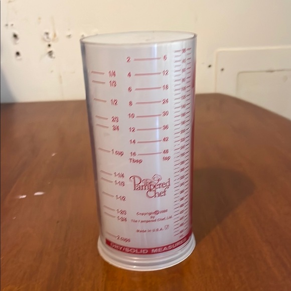 Pampered Chef | Kitchen | Pampered Chef Measuring Cup Measure All Wet ...